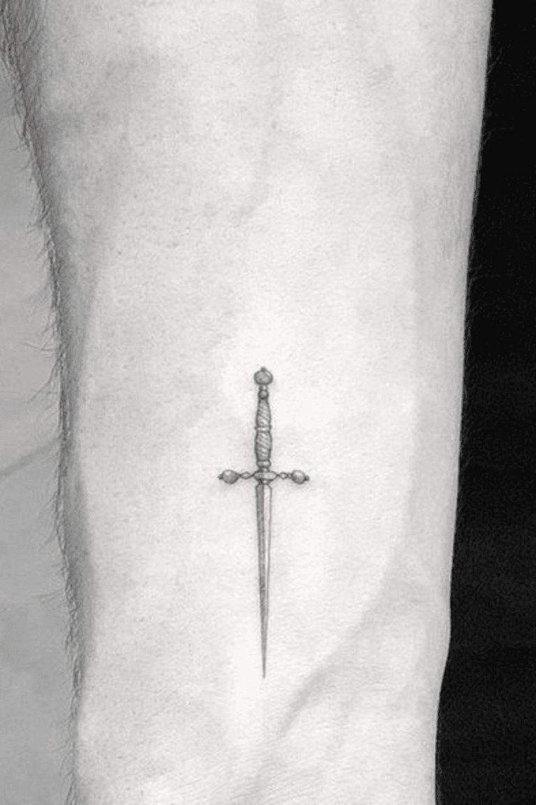 30 Small Tattoo Ideas for Men That Actually Look Cool - Men's Dream ...